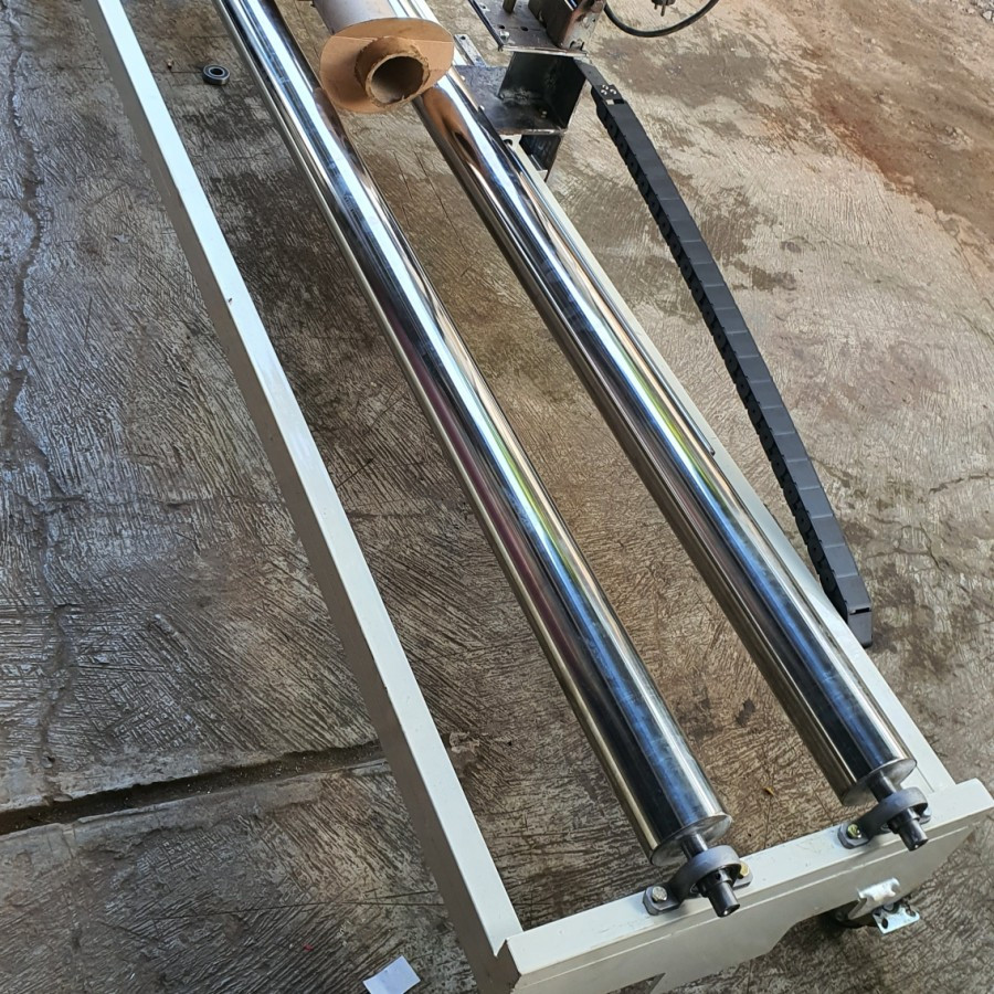 Jual Banner Roll Slitter / Cutter - Mesin Potong Bahan MMT Roll ...