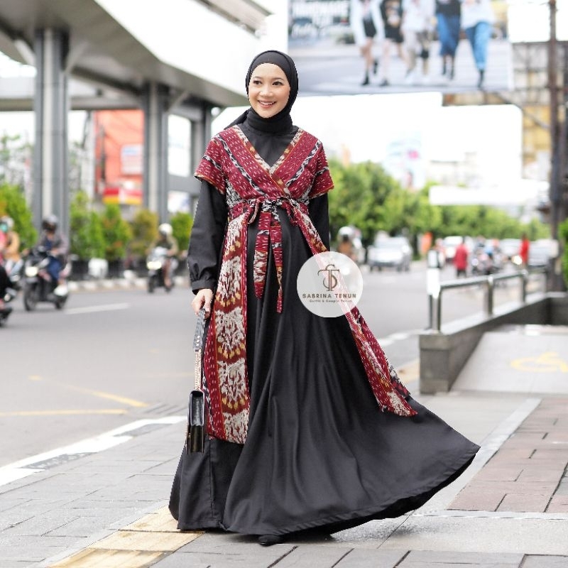 Jual SABRINA TENUN - RUMAISHA DRESS TENUN (HITAM MAROON) | Shopee Indonesia