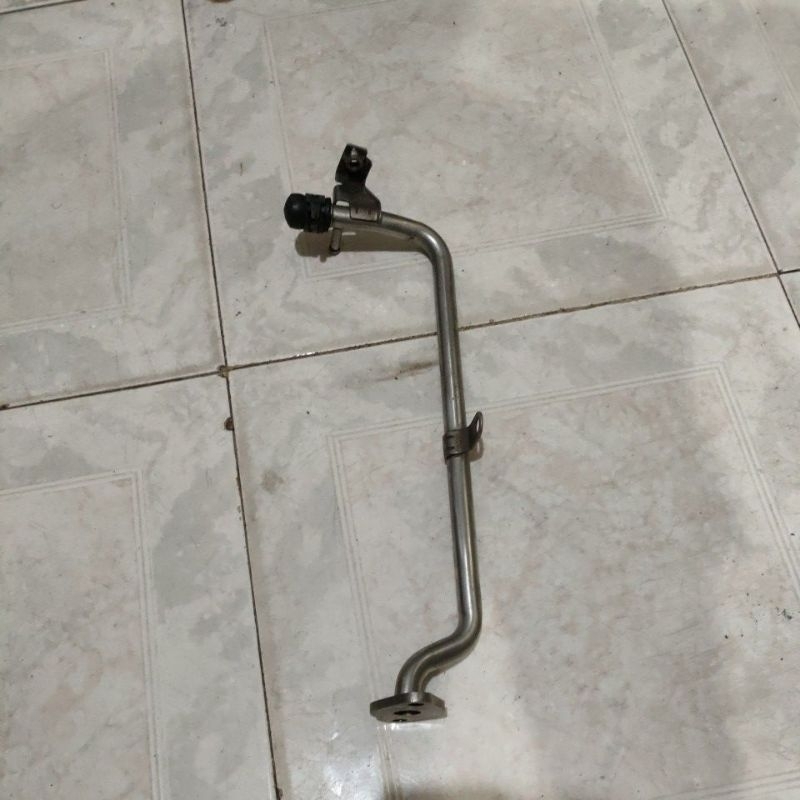 Jual pipa bypass radiantor innova fortuner hilux bensin | Shopee Indonesia