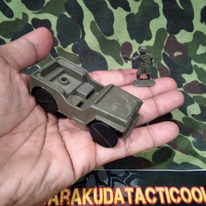 Jual Jeep Militer Green Army Tentara Hijau Mainan Jadul Tentara Plastik Diorama Perang WW2 ...
