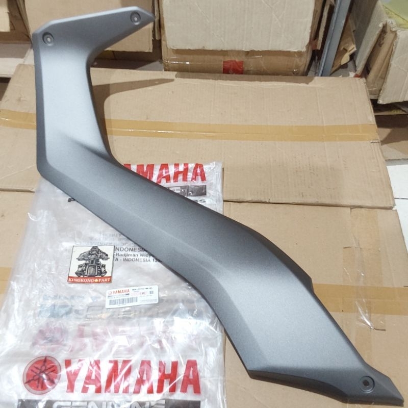 Jual Delta box cover side body tengah bagian kiri nmax new original b6h ...
