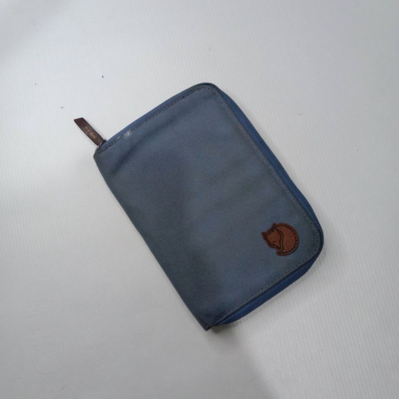 Jual dompet FJALL RAVEN second original | Shopee Indonesia