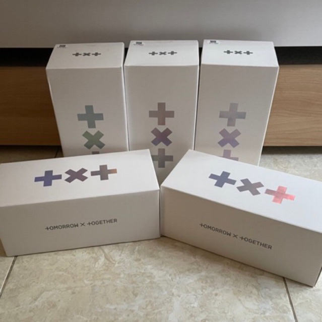 Jual LIGHT STICK TXT VER 1/2 [Moabong] PELUNASAN | Shopee Indonesia