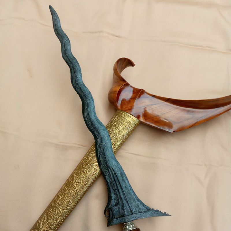 Jual Keris Sabuk Inten Pamor Wos Wutah atau Beras Kutah Luk 11 | Shopee Indonesia