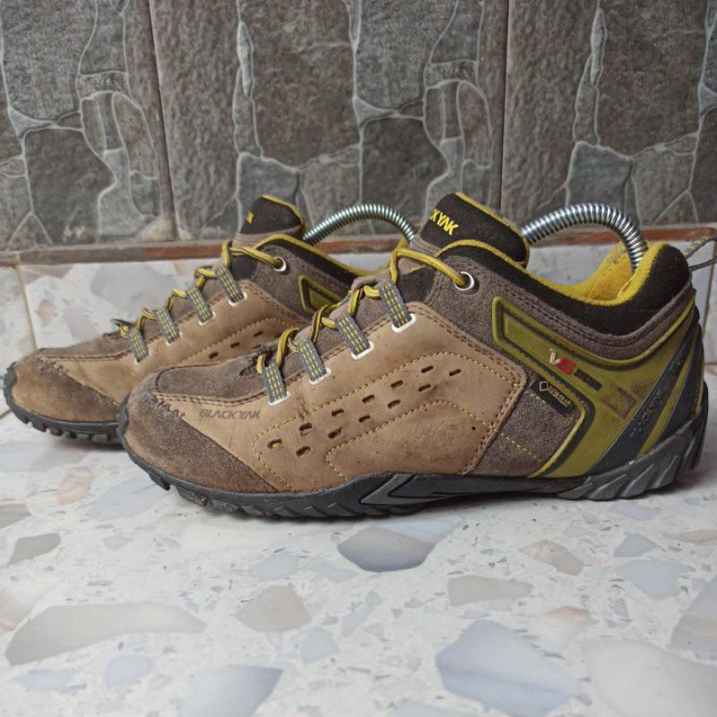 Jual Sepatu OUTDOOR BLACKYAK Gore-Tex ORIGINAL | Shopee Indonesia