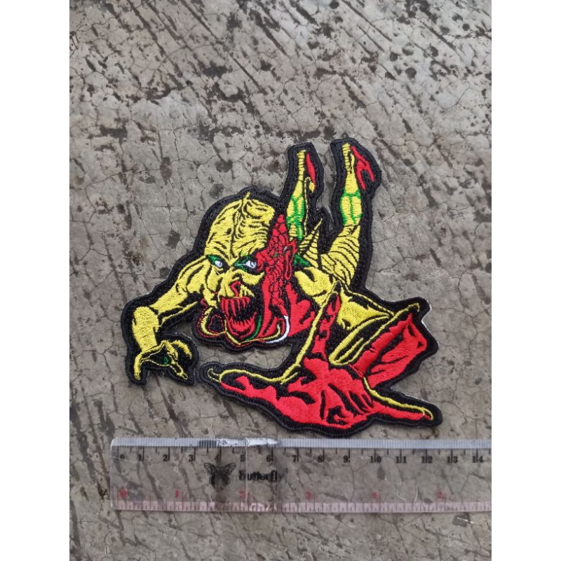 Jual emblem/patch bordir/embroidery/smallshape massacre dead | Shopee Indonesia