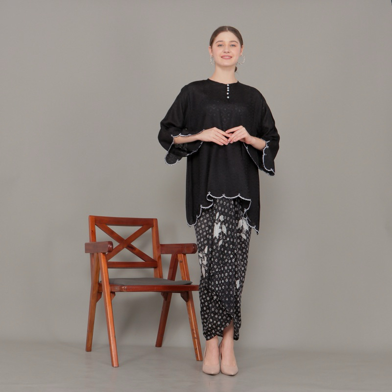 Jual FRASYA BUTIK | Set Ghania Baju Kebaya Blouse Kurung Melayu Batik ...