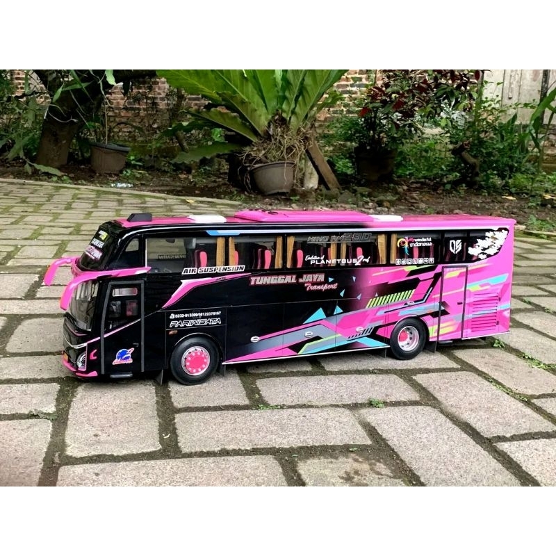 Jual miniatur bus jb5 tunggal jaya black pink Fariasi lampu bus mainan anak viral telolet basuri ...