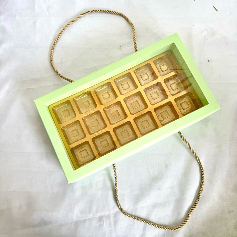 Jual Box Nastar Set Include Sekat Kotak Nastar Sekat 18 | Shopee Indonesia