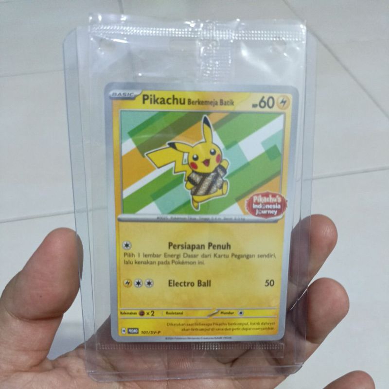 Jual 1 pc kartu promo Pokemon Pikachu berkemeja batik ori TCG Indonesia | Shopee Indonesia
