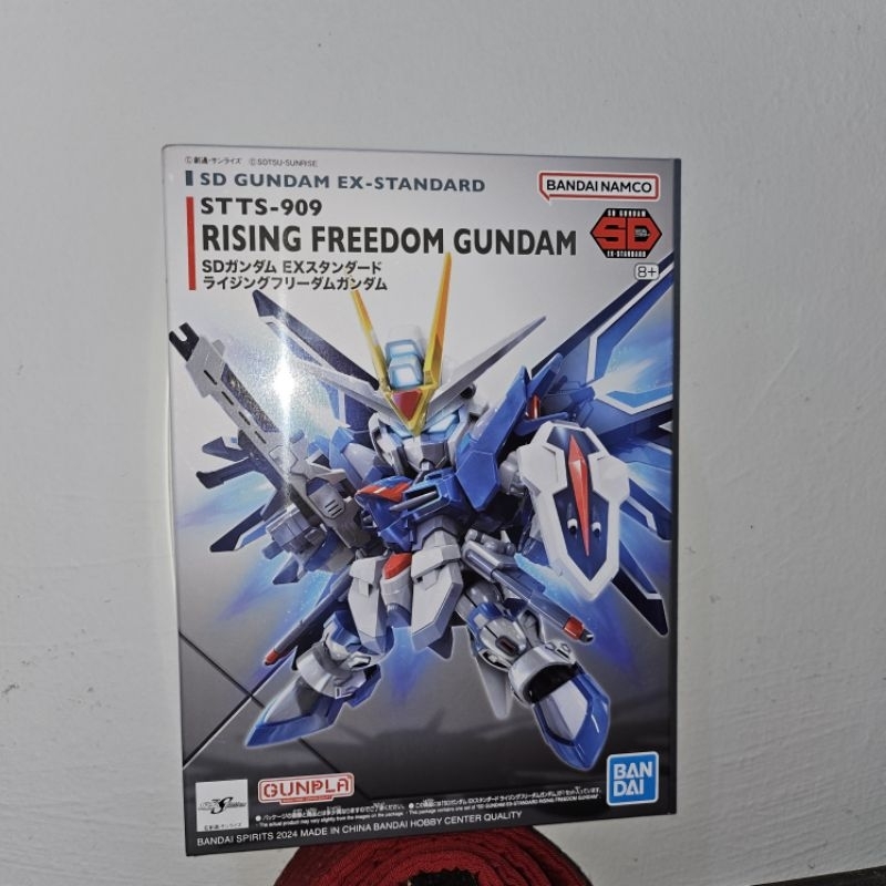 Jual SD EX-STANDARD RISING FREEDOM GUNDAM | Shopee Indonesia