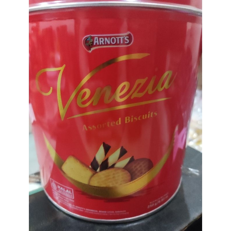 Jual Venezia Arnotts Biscuit Kaleng 250 gr | Shopee Indonesia