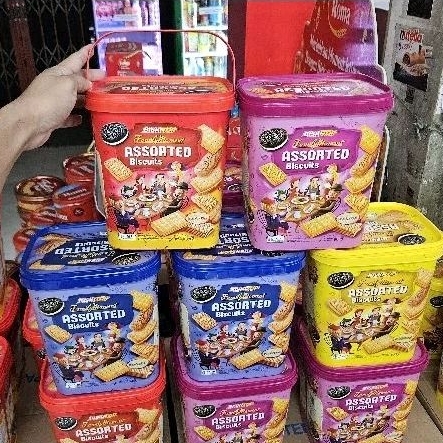 Jual Ed 09.25 JAR 600GR - BISKITOP ASSORTED FAMILY / BISKUIT TOPLES ...