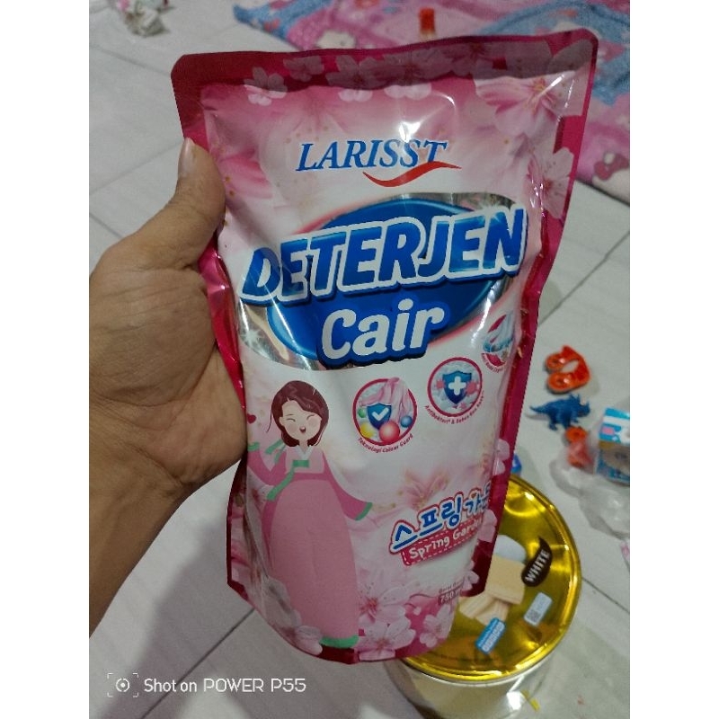 Jual Larisst detergen cair 750ml | Shopee Indonesia