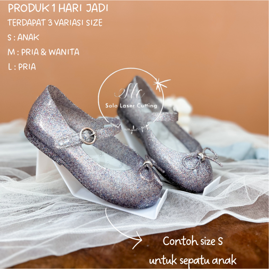 Jual Stand Display Sepatu Bahan Akrilik / Dudukan Sepatu / Akrilik ...