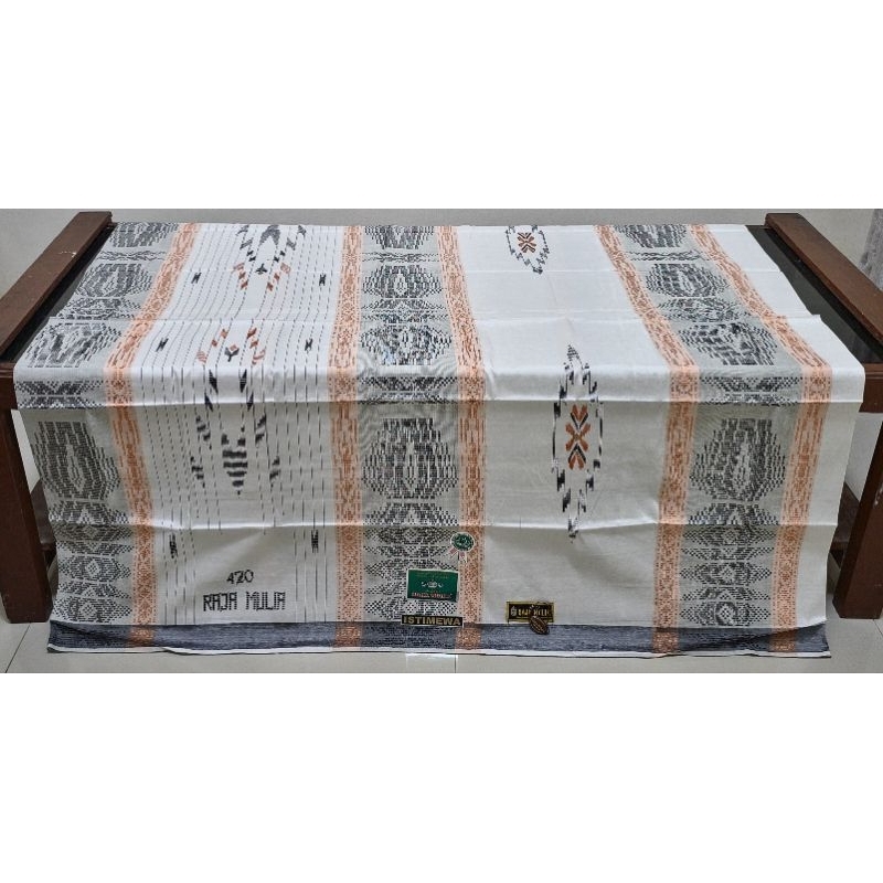 Jual Raja Mulia 420 Exclusive Sarung Tenun Tradisional Sutra Samarinda ...