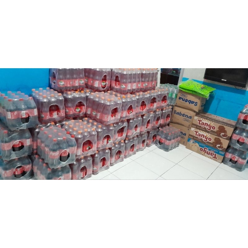 Jual fanta cocacola sprite krat 12botol | Shopee Indonesia