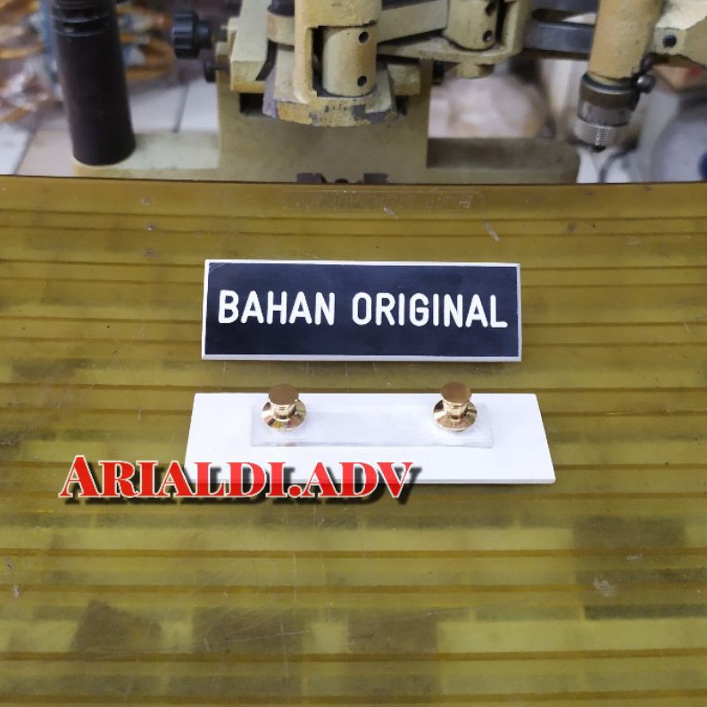 Jual papan nama dada PDH TNI POLRI bahan IMPORTORIGINAL PAKU JAMBU ART C9I3 | Shopee Indonesia