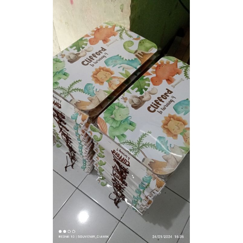Jual poster meja lipat | Shopee Indonesia