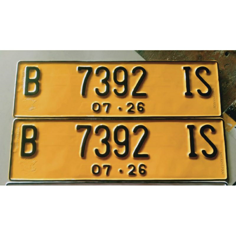 Jual plat mobil kuning standar + logo polri | Shopee Indonesia