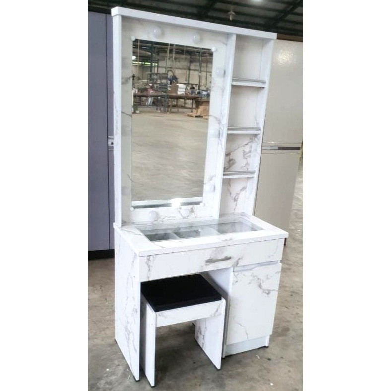 Jual MEJA RIAS LACI KACA + LAMPU BOHLAM (MR1878) | Shopee Indonesia