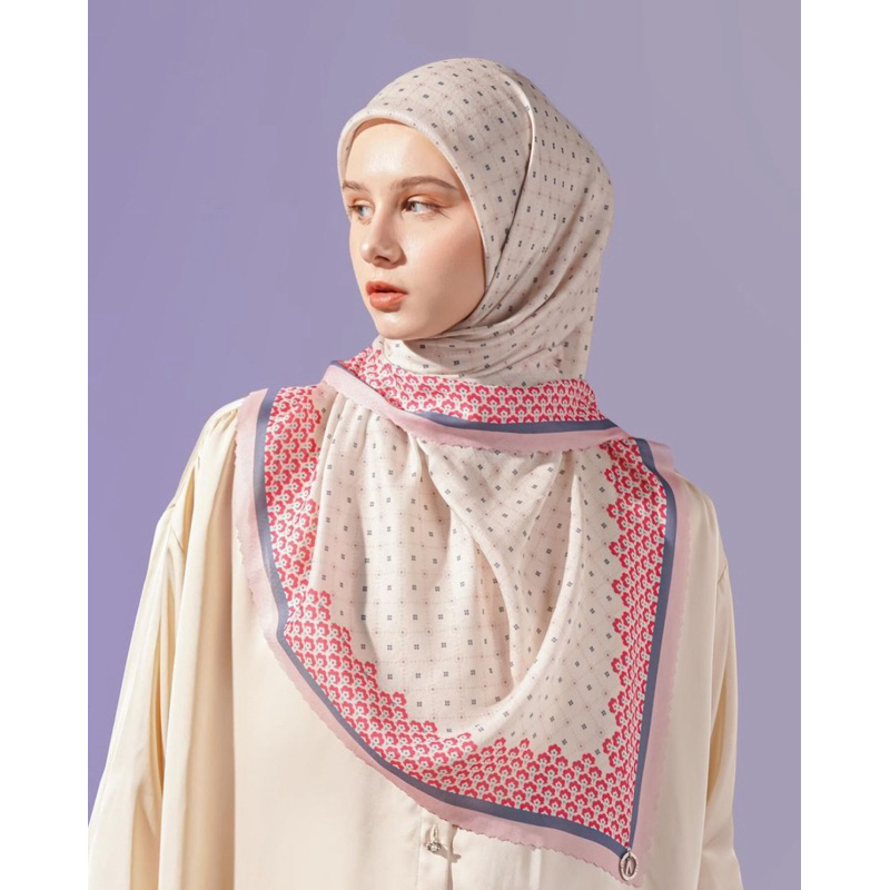Jual ALEZA - YUNARA SCARVES BEIGE || RAYA 2024 | Shopee Indonesia