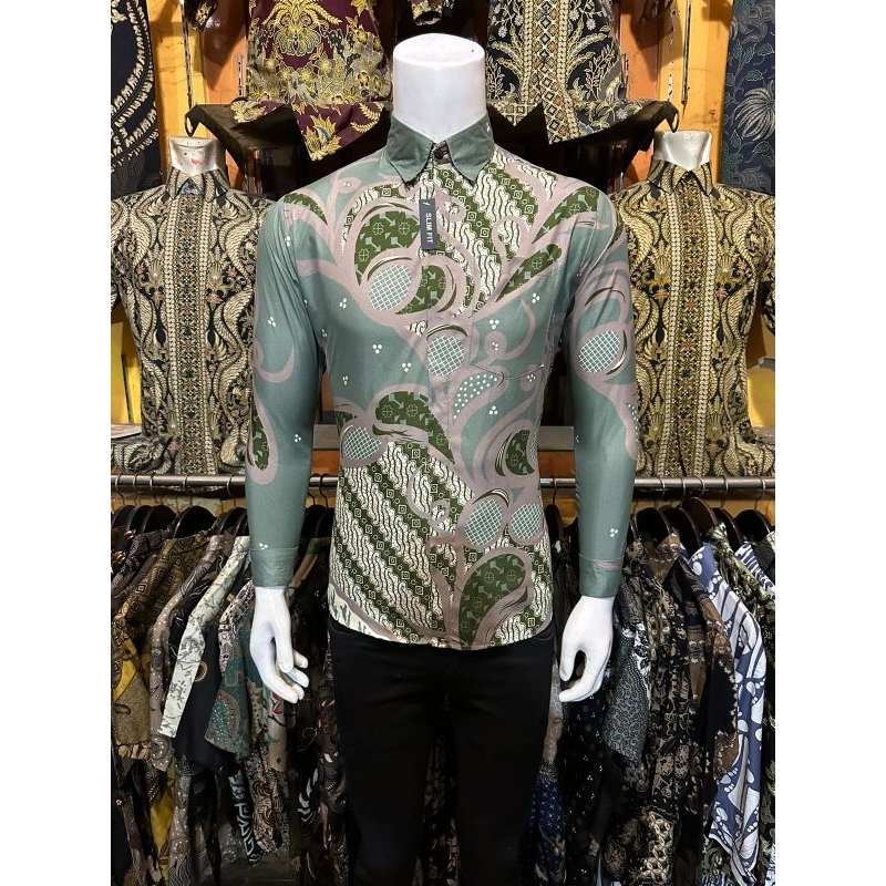 Jual Queen Jaya Batik Slimfit batik Pria kemeja batik lengan panjang ...