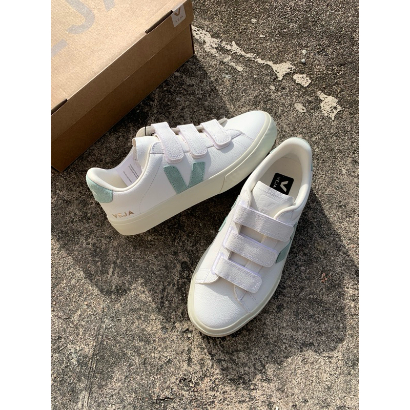 Jual VEJA VELCRO RECIFE WHITE MATCHA LEATHER ORIGINAL | Shopee Indonesia