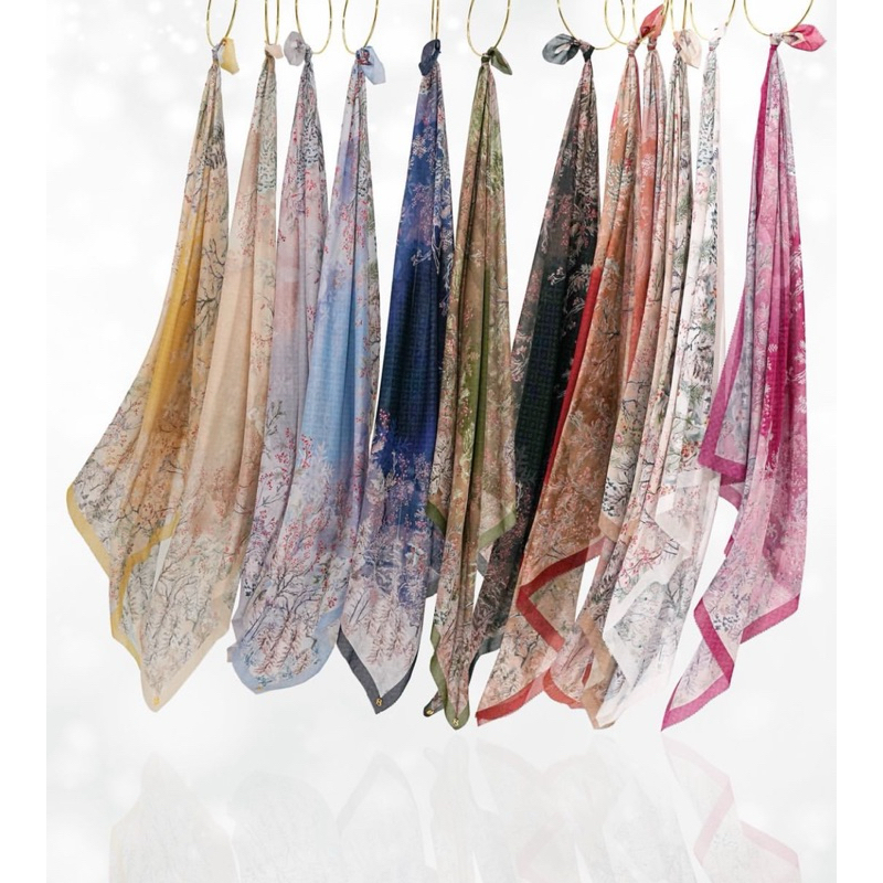 Jual buttonscarves holiday series mirip or! | Shopee Indonesia