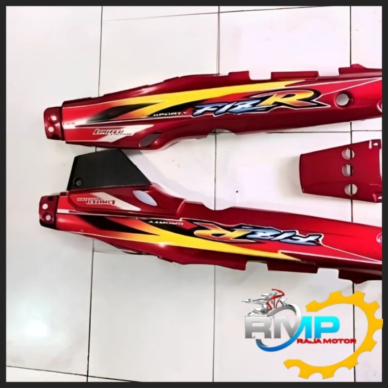 Jual COVER BODI BELAKANG BOX AKI YAMAHA FIZ R WARNA MERAH PLUS STRIPING ...