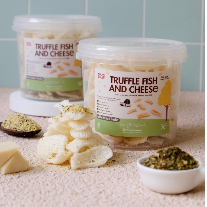 Jual Munching Queen : Truffle Fish and Cheese with Italian Herbs Snack ...