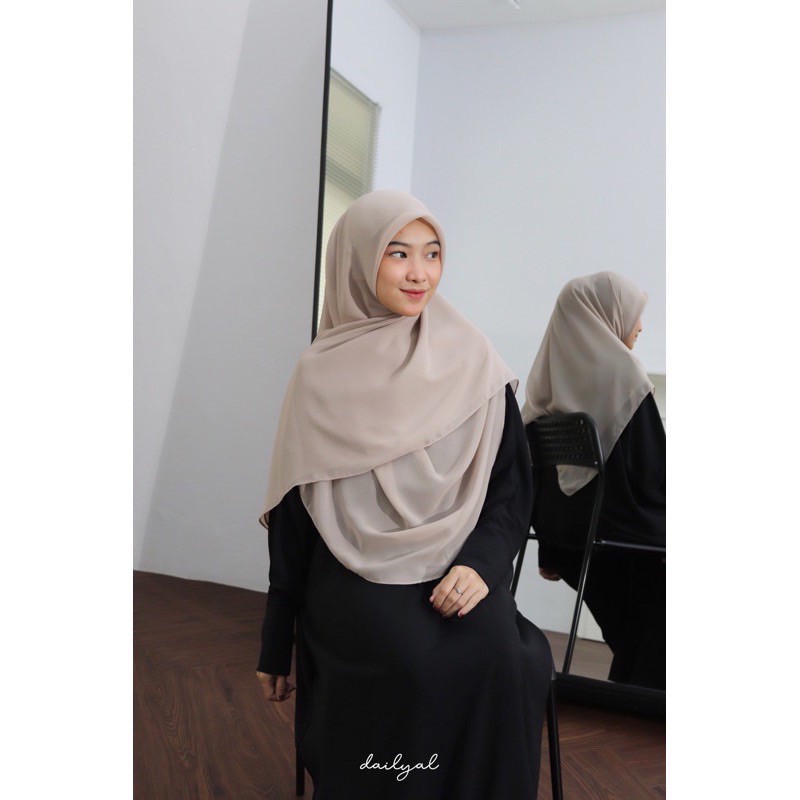 Jual Humaira Scarf Etalase 1 (Hijab Segiempat Oval Ala Malay/Bela Square/Pollycotton Premium ...