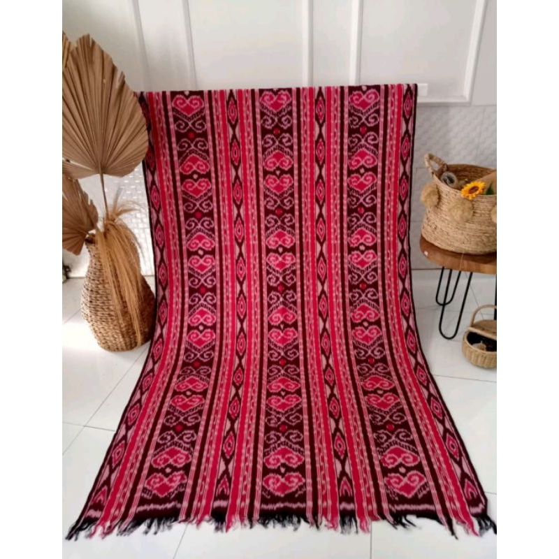 Jual Kain tenun Blanket merah putih motif minahasa | Shopee Indonesia