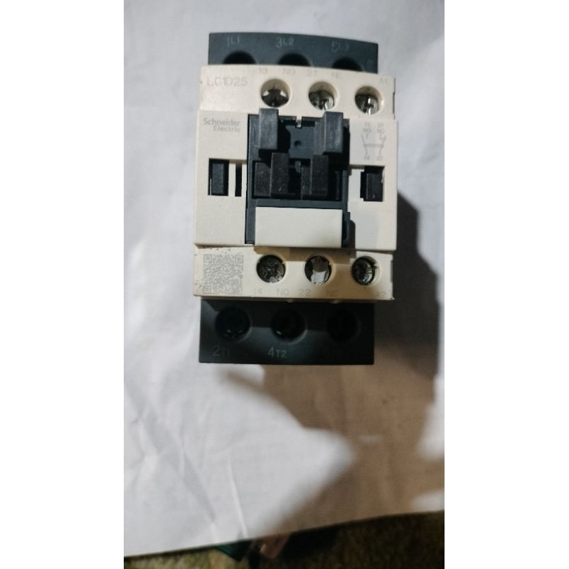 Jual CONTACTOR SCHNEIDER LC1D25 220V | Shopee Indonesia