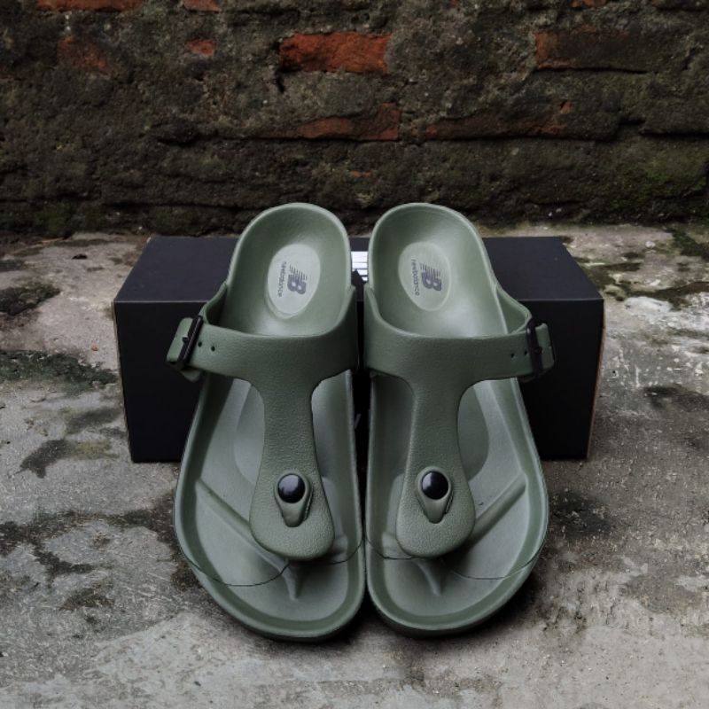 Jual Sandal jepit pria wanita warna hitam , sandal jepit pria newbala ...