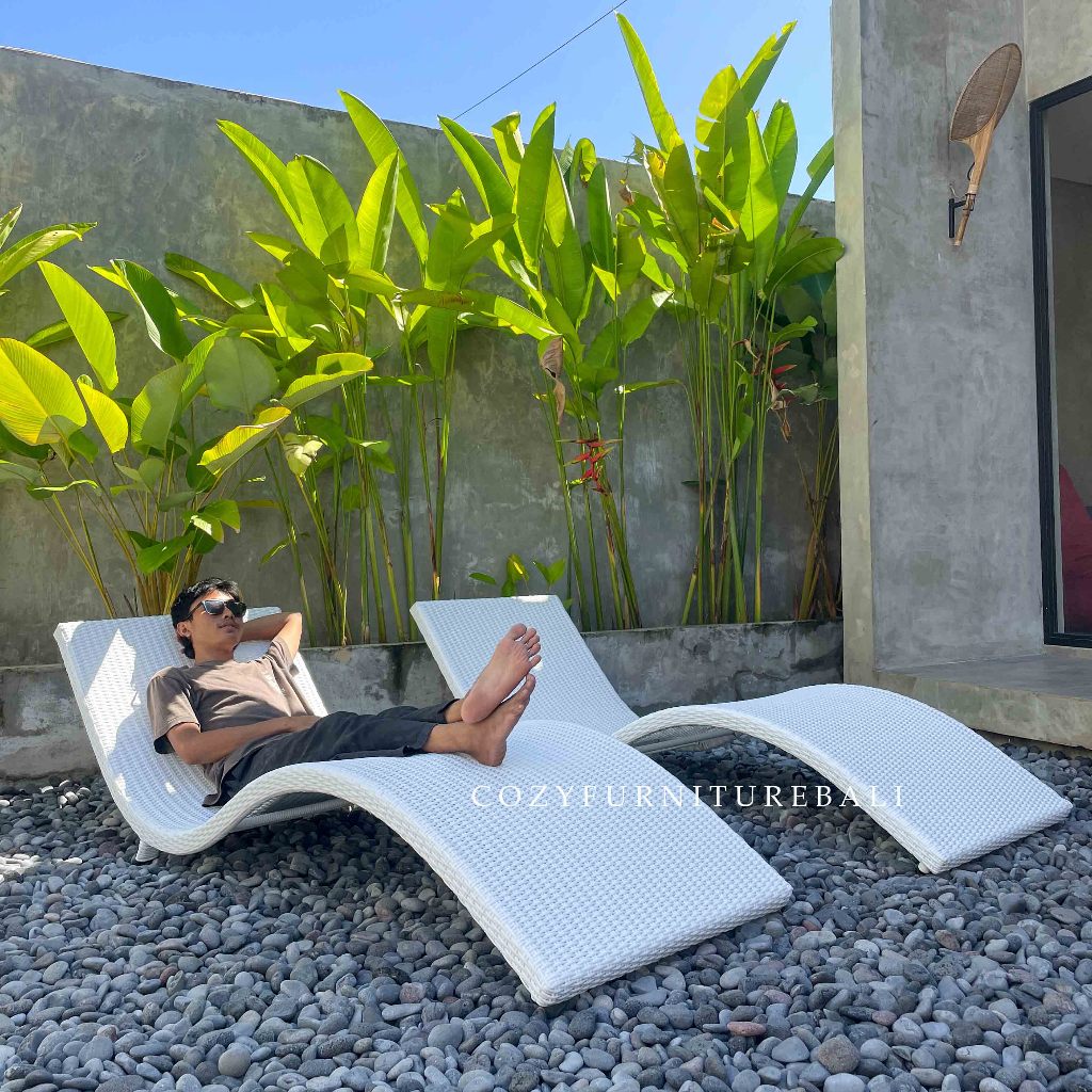 Jual RATTAN CHAIR SUNBED POOL LOUNGER - KURSI KASUR PANTAI KOLAM ...