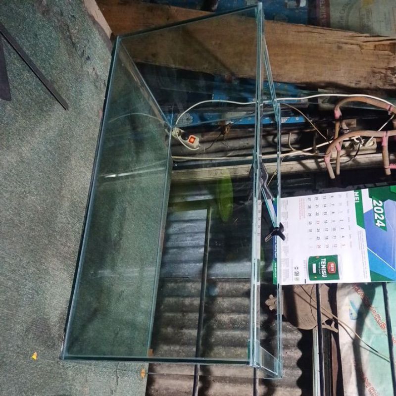 Jual aquarium kaca 120x40x50 full 8mm | Shopee Indonesia