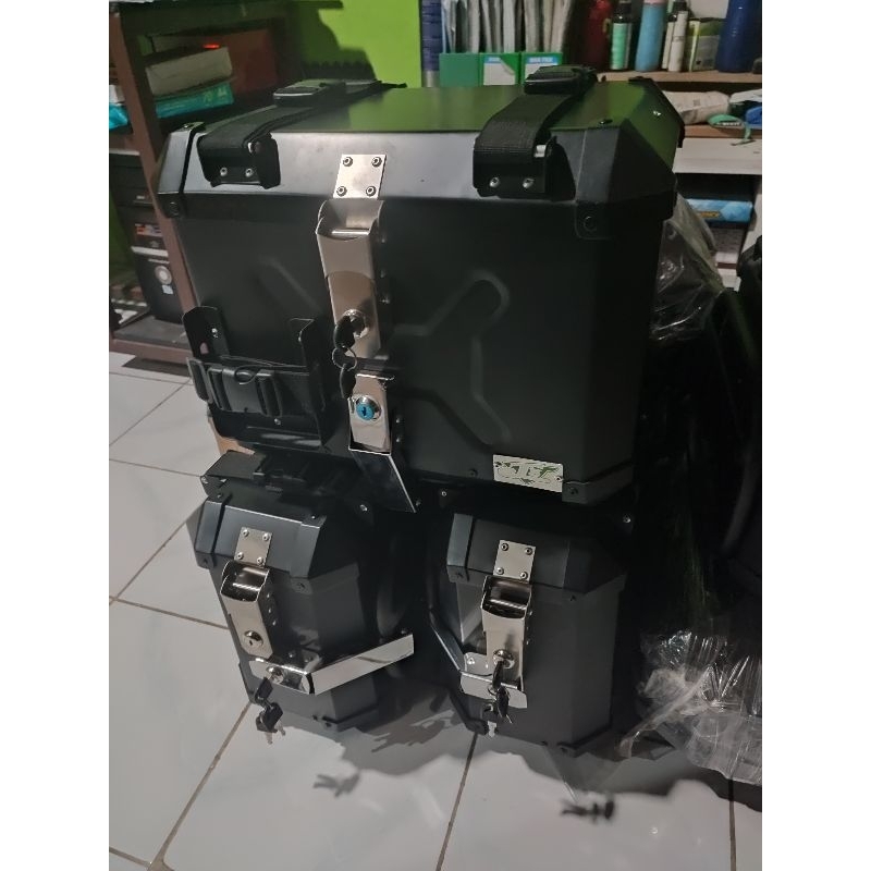Jual Box pannier sidebox 25L - Topbox 35L quickrelease | Shopee Indonesia