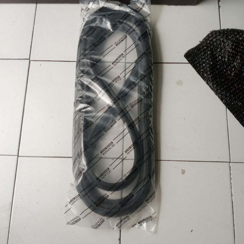 Jual Karet balon peredam bagasi innova Fortuner 2004-2015 Original ...