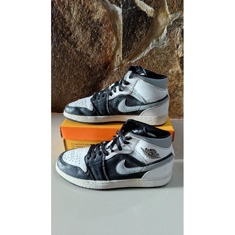 Jual Air Jordan 1 mid white shadow size 40,5 Insole 255mm | Shopee ...