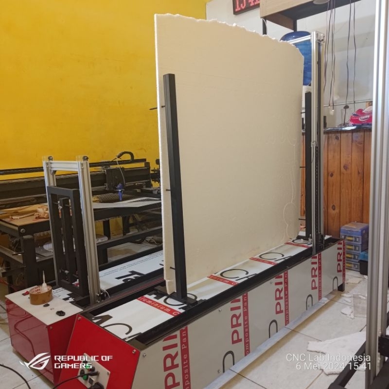 Jual CNC Foam Cutter/ Printer Gabus Otomatis / Mesin Potong Gabus ...