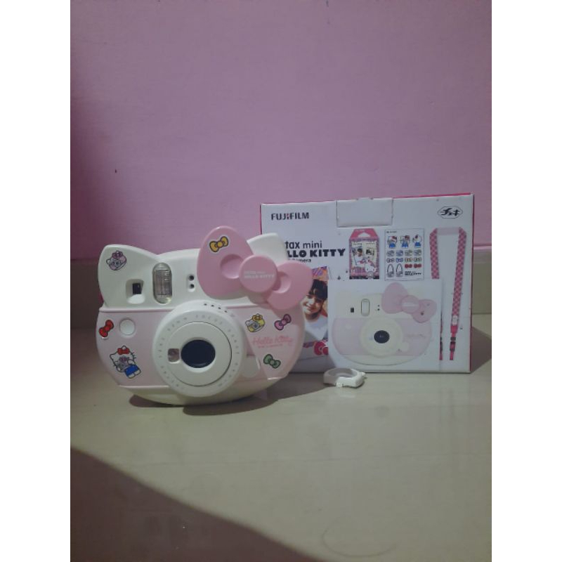 Jual Hello Kitty 40th special edition Fujifilm Instax Mini Camera ...