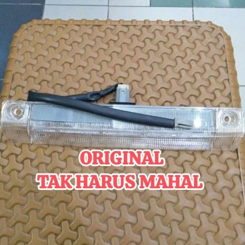 Jual Lampu Spoiler Innova Reborn Fortuner VRZ | Shopee Indonesia
