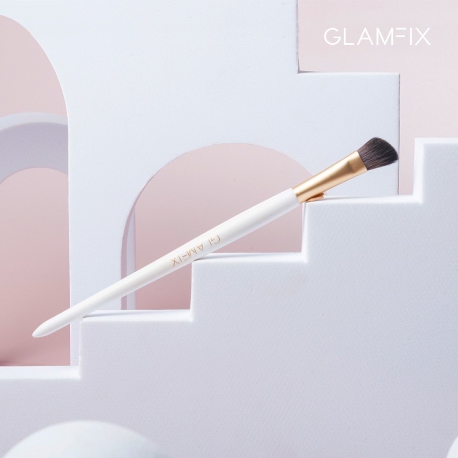 Jual GLAMFIX PRECISION EYESHADOW BRUSH (1 PCS) | Shopee Indonesia