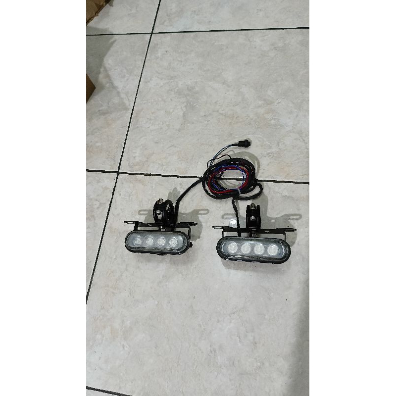 Jual NEW LAMPU BLITZ LED + BRECKET u Engine Guard LED u Harley BMW RE ...