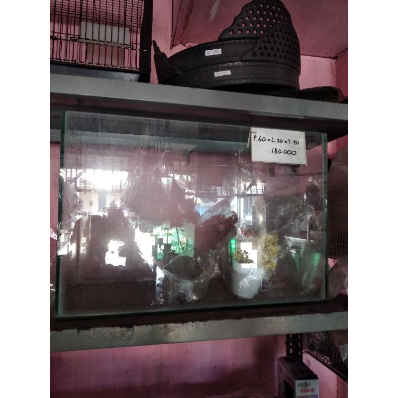 Jual akuarium kaca 60x30x40 tebal alas 8mm keliling 6mm | Shopee Indonesia