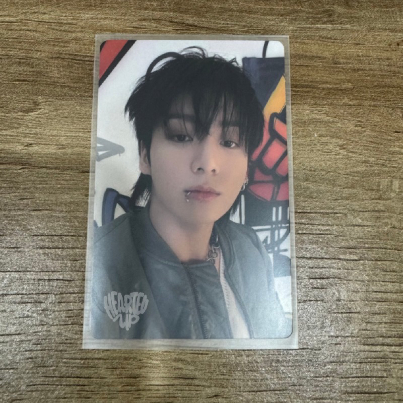 Jual [READY] GOLDEN JUNGKOOK EUROPE EXCLUSIVE - JK GOLDEN EU RARE ...