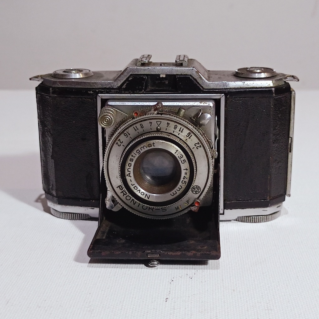 Jual KAMERA ANTIK VINTAGE KONTA ANALOG BODY CAMERA ZEISS LENSA MANUAL ...