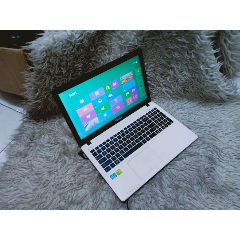 Jual Laptop Asus A550C Ram 4gb HDD 750gb core i5 Double VGA Siap pakai ...