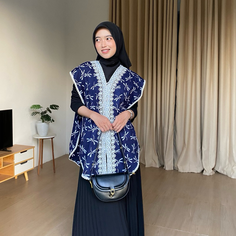 Jual Kayla vest Batik renda / vest kondangan / Vest Batik / Clowy vest ...